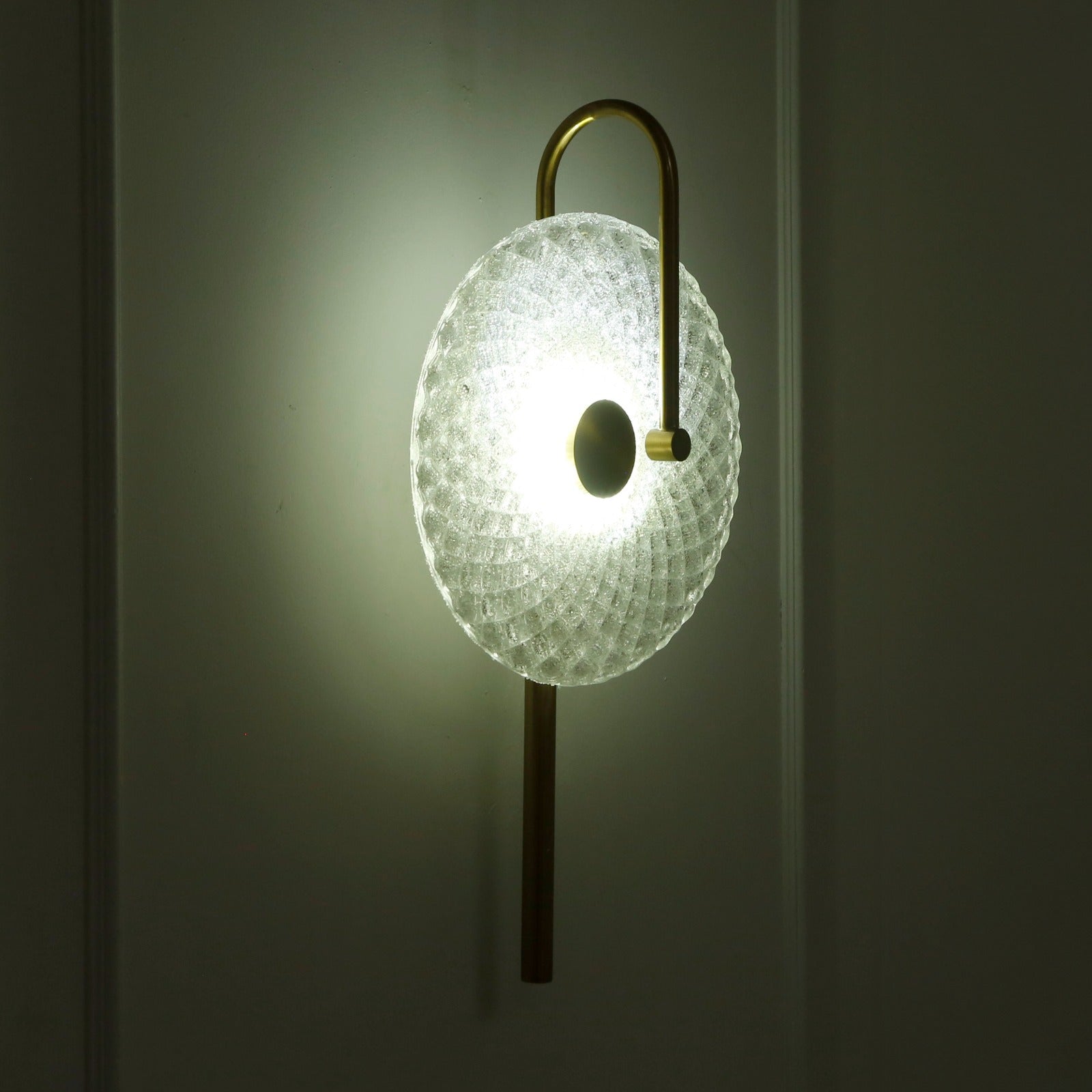 World Guru 3 Colour LED Wall Light for Luxury Design | Light & Living