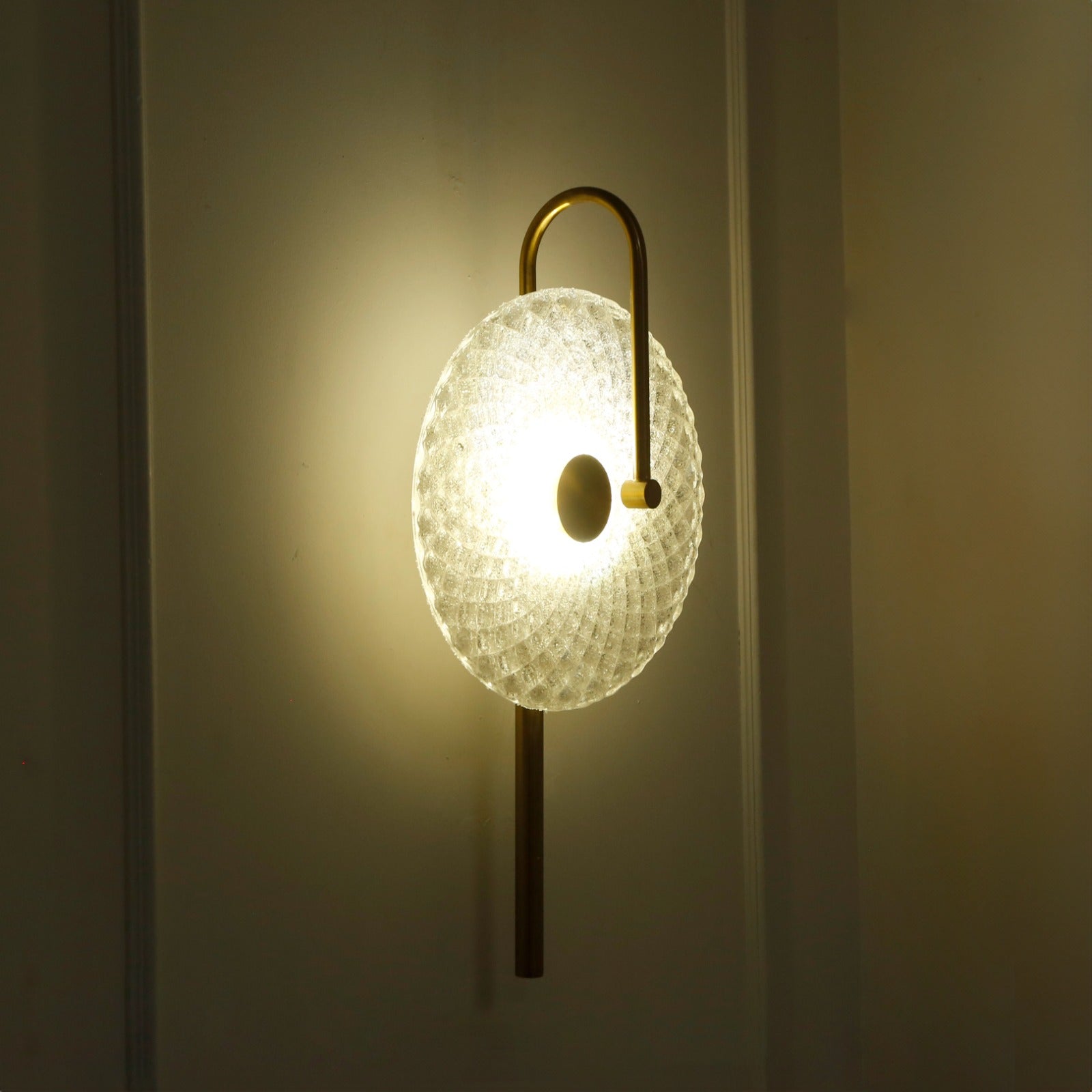 World Guru 3 Colour LED Wall Light for Luxury Design | Light & Living