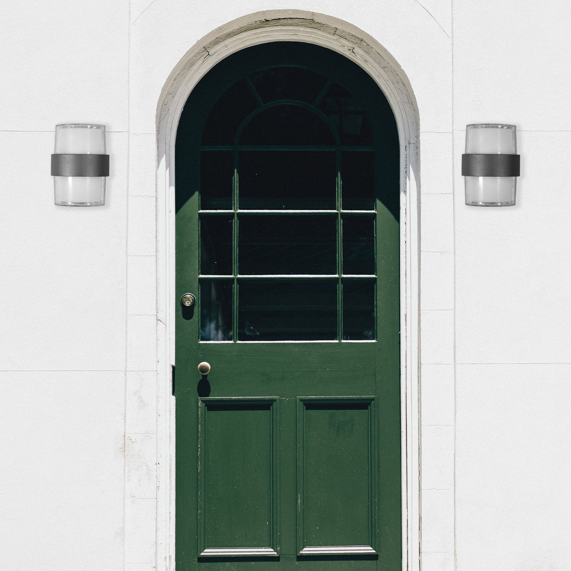 Vision Round LED Outdoor Light for Bright Exteriors | Light & Living